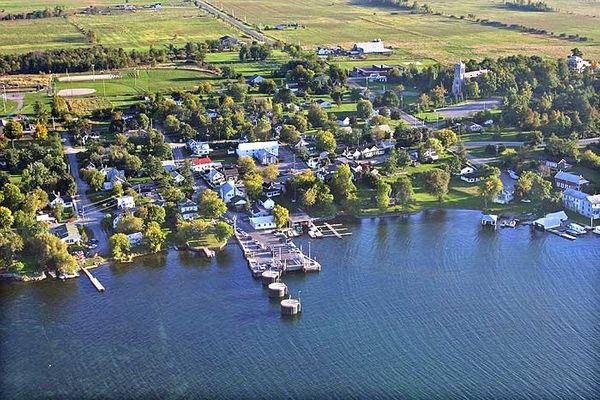 Thousand Islands Communities - Wolfe Island, Ontario